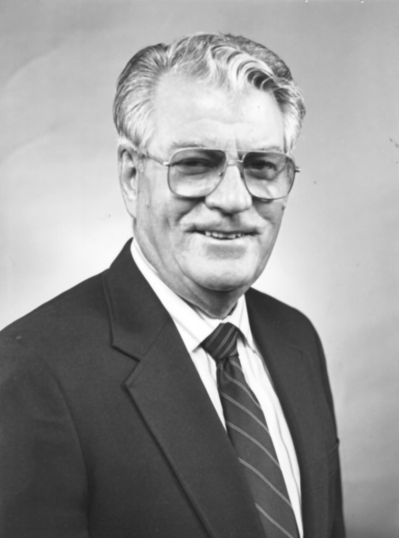 Pat Curry, long-time music camp director – The NAU Review