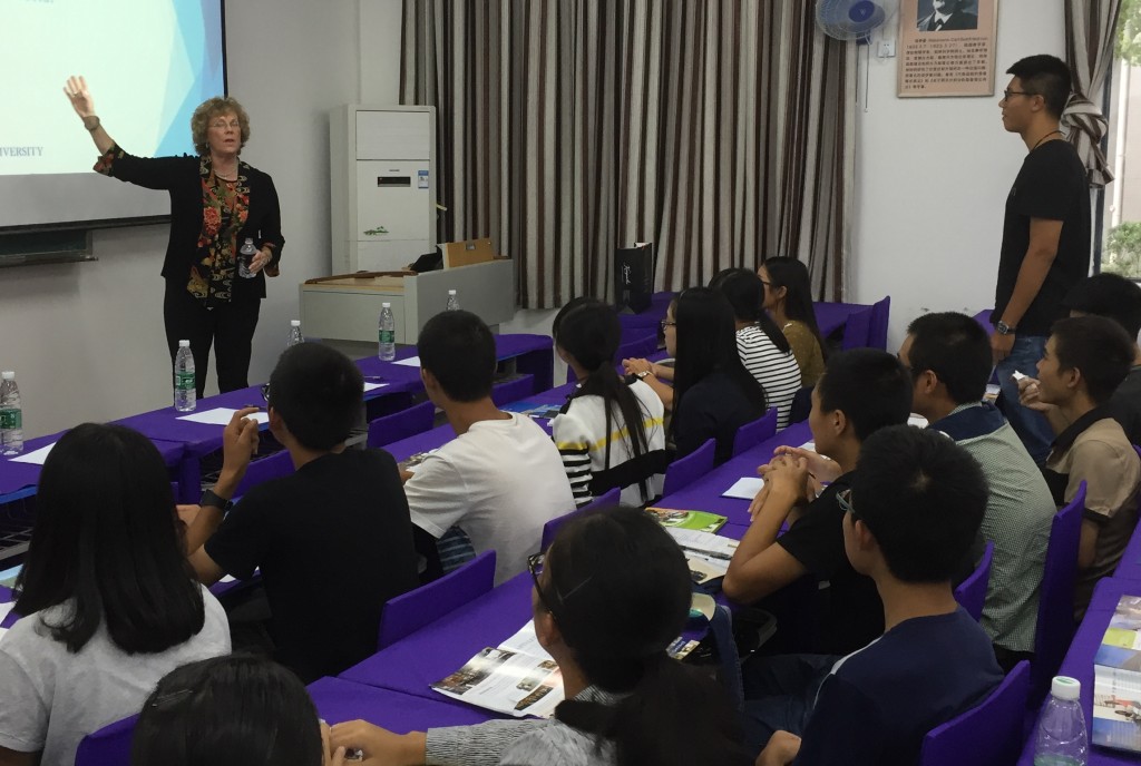 In the Spotlight: Oct. 2, 2015 – The NAU Review